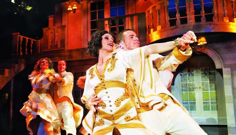 Diamond Princess | Bookings, Ship Facilities & Images