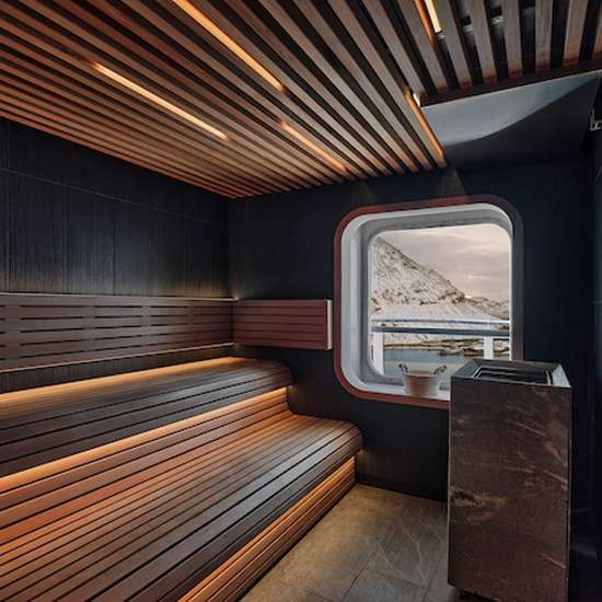 Silver Ray Cruise Ship - Planet Cruise