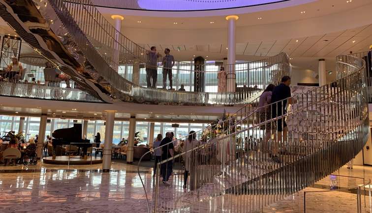 P&O Iona | Iglu Cruise